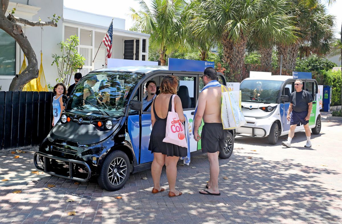 They’re like Uber but free: New electric shuttles popping up all over ...